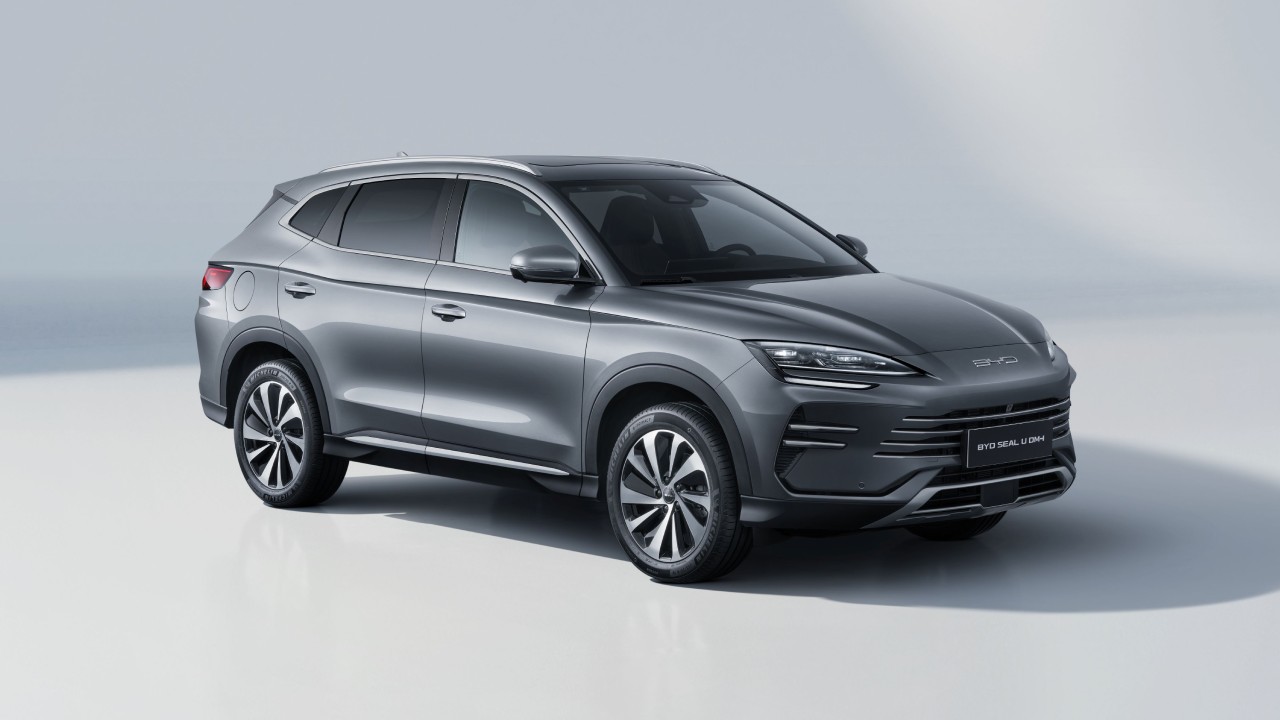 BYD SEAL U DM-i, 4 çeker versiyonuyla satışa sunuldu! - NEBUNE